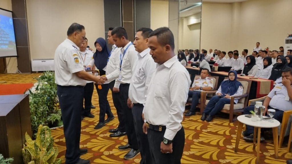 POLTRADA BALI TINGKATKAN KOMPETENSI SDM BIDANG PERHUBUNGAN DARAT DI ...